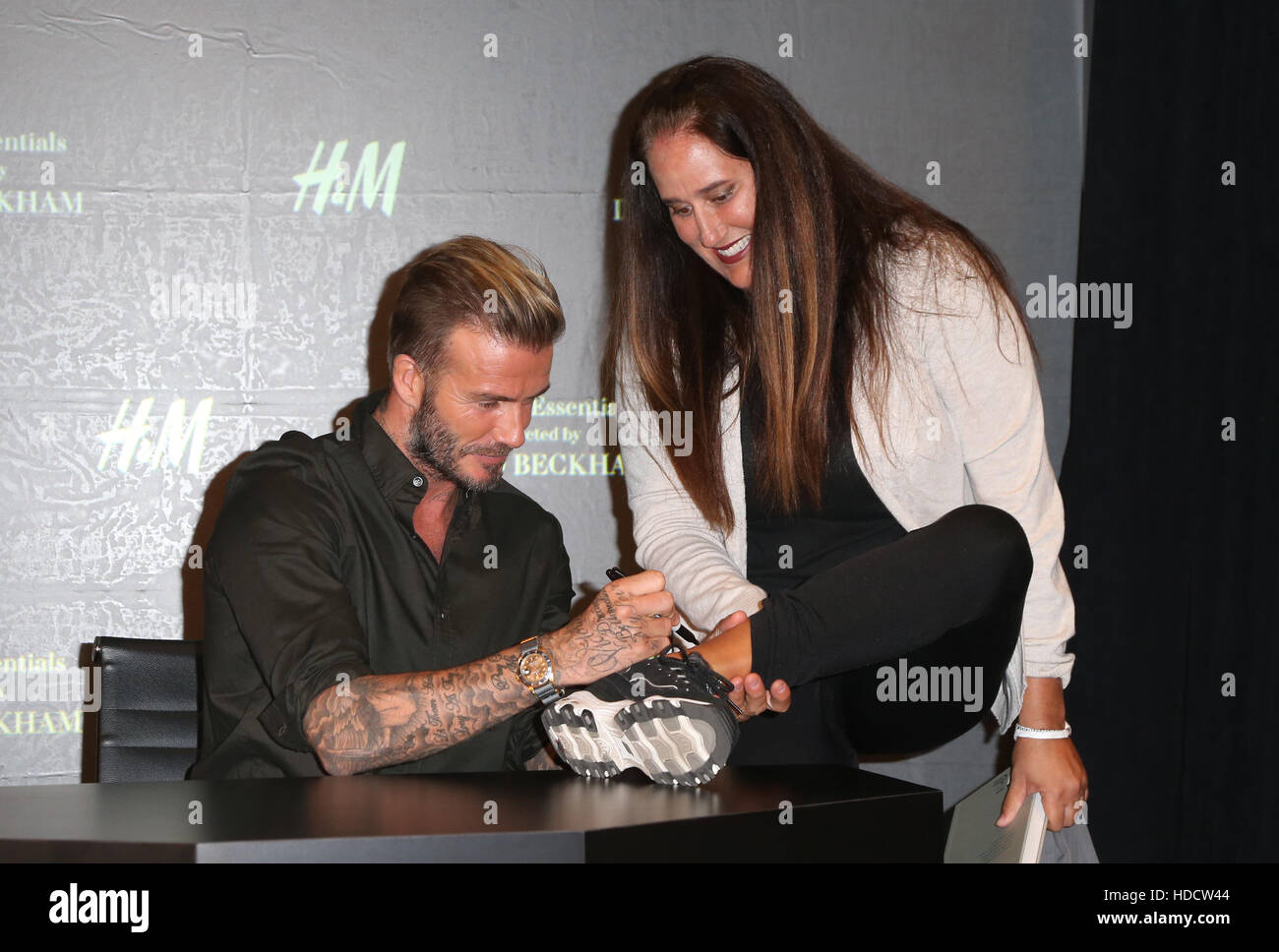 David Beckham Launches New H&M Modern Essentials Campaign Featuring ...