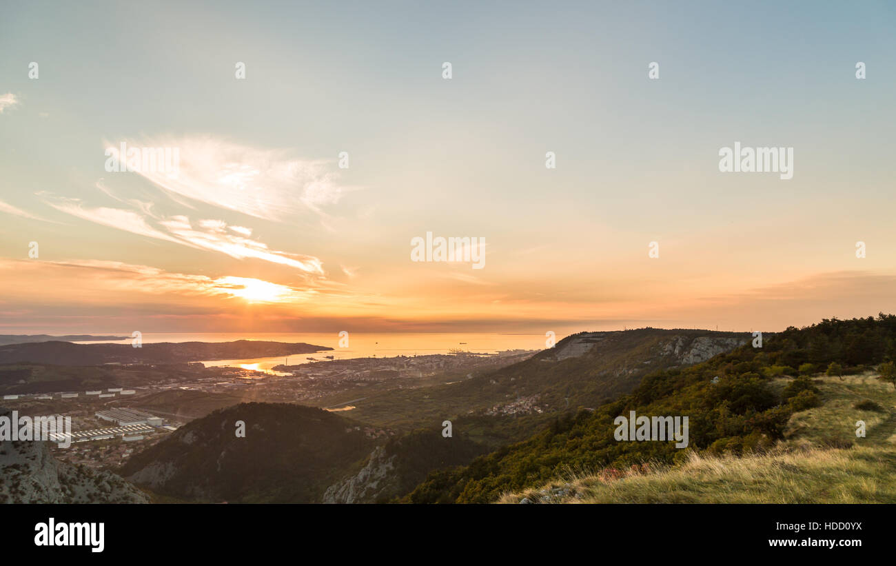 Sunset in the bay of Trieste from Val Rosandra Stock Photo - Alamy