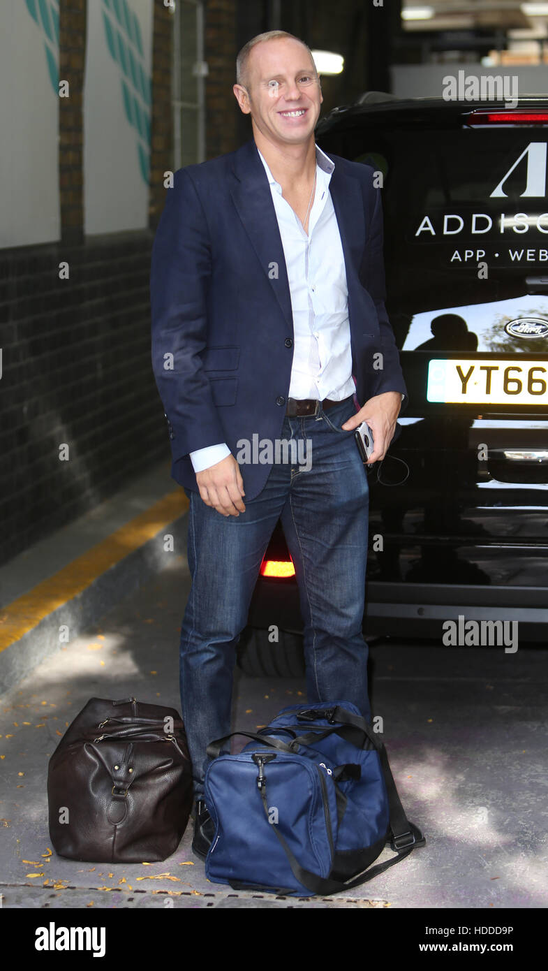 Judge Robert Rinder Outside Itv Studios Judge Robert Rinder London High ...