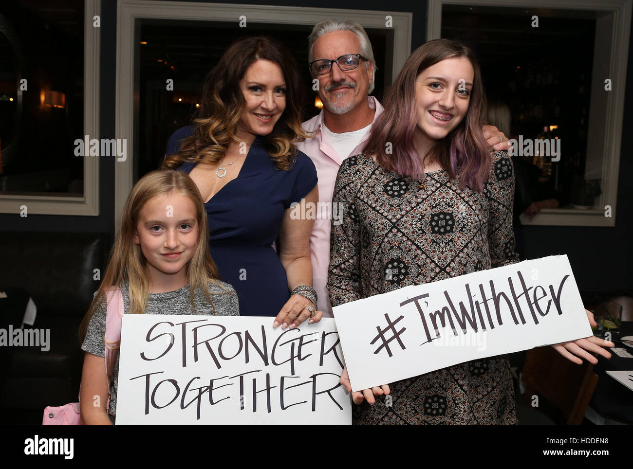 #IAmWithHer Fundraiser for Hillary Clinton Hosted by Joely Fisher ...