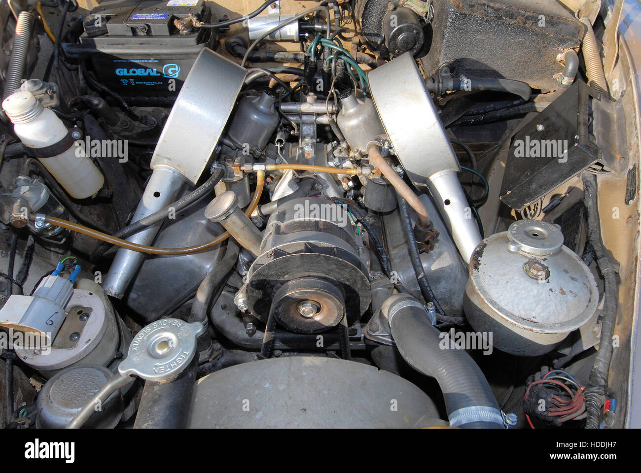 Daimler 2.5 V8 250 engine Stock Photo - Alamy