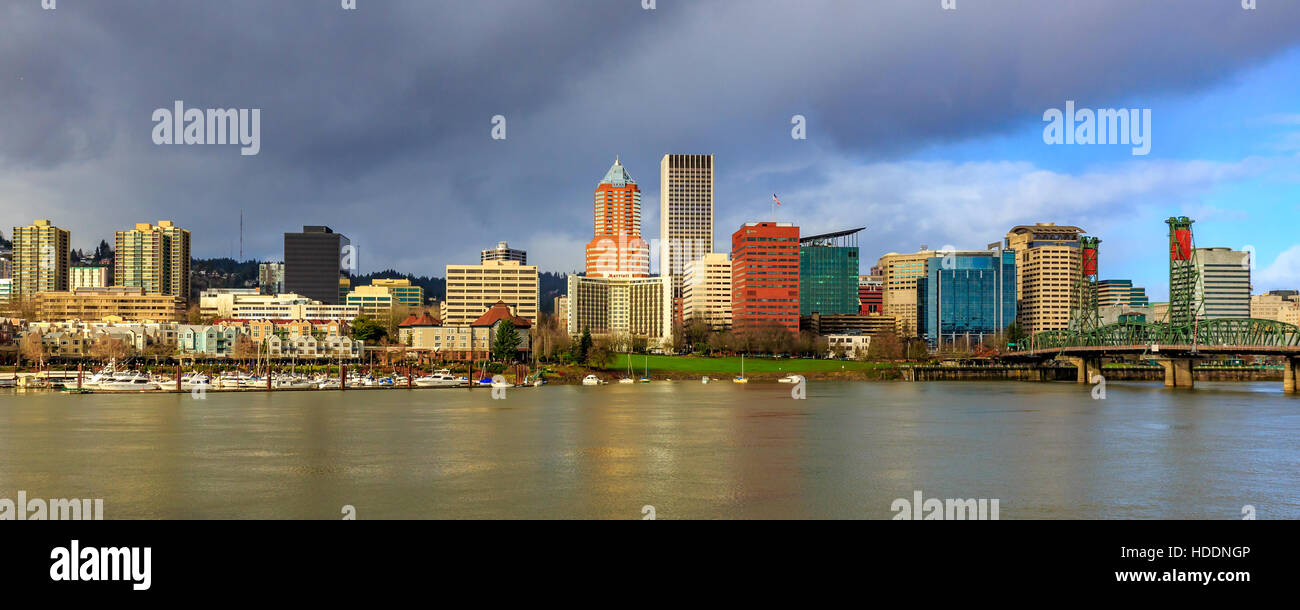 Koin center hi-res stock photography and images - Alamy
