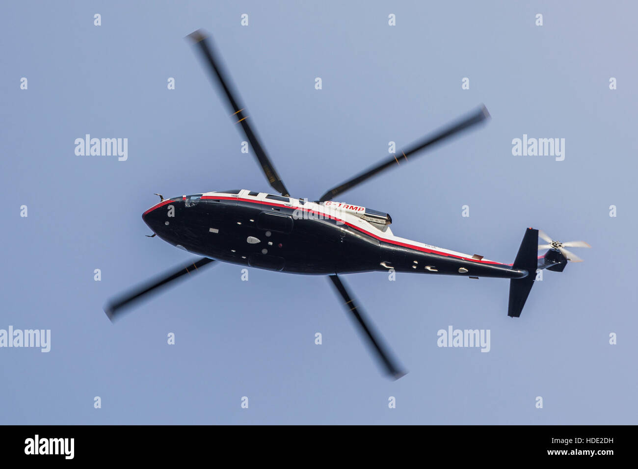 Sikorsky s 76b helicopter hi-res stock photography and images - Alamy