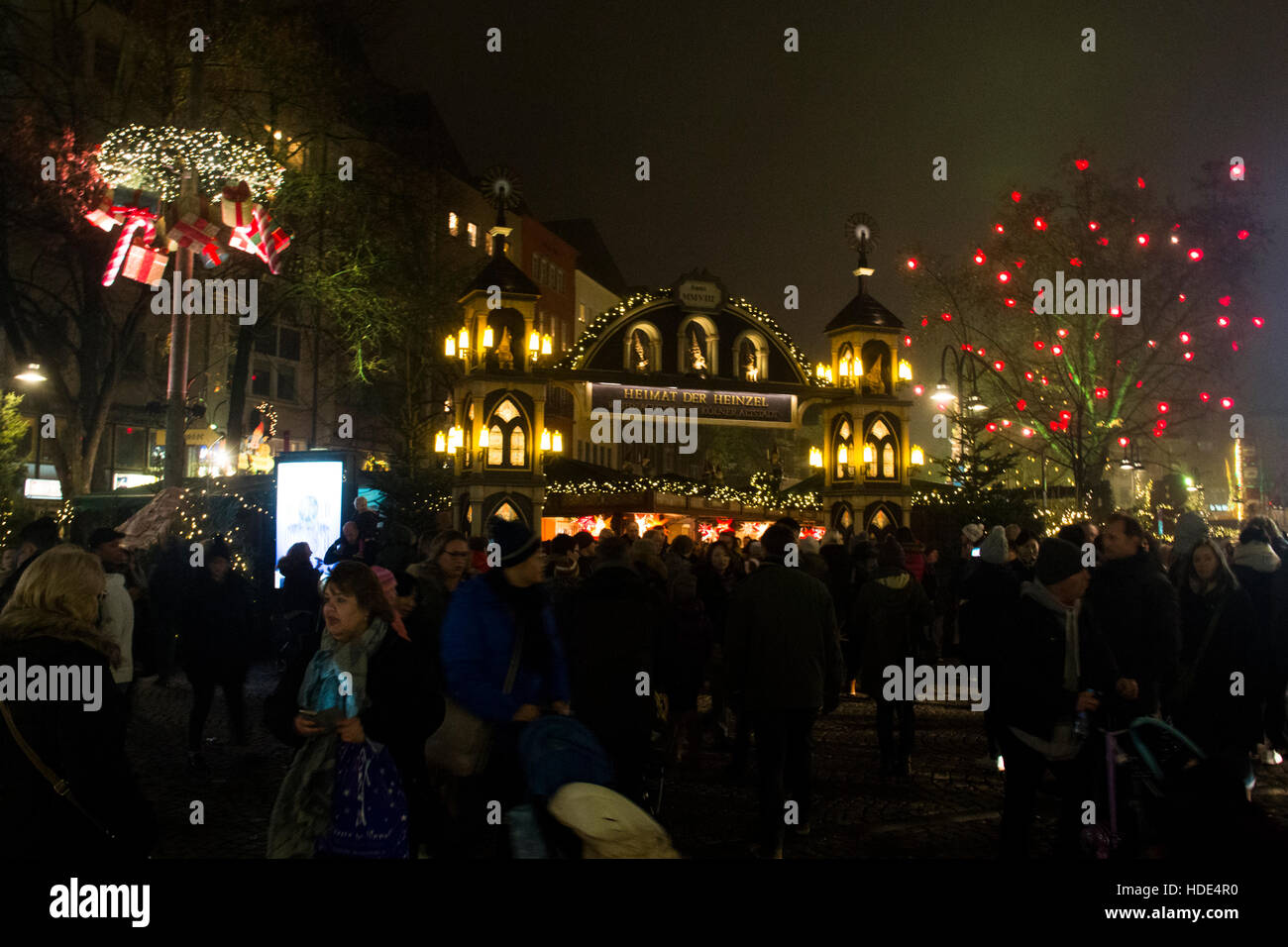 COLOGNE, GERMANY - DECEMBER 2016: The Christmas market in Cologne is ...