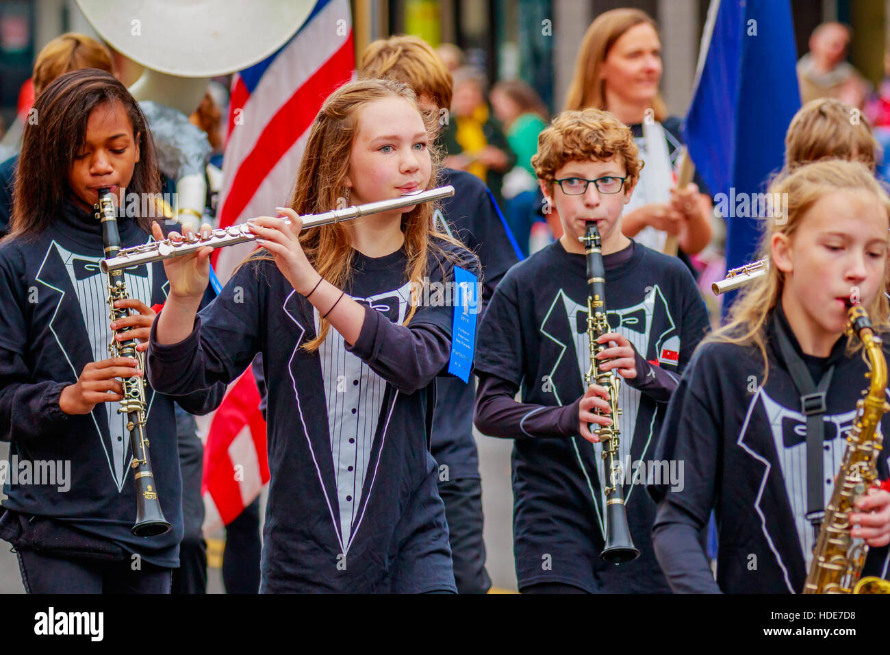 Veterans day parade marching band hi-res stock photography and images ...