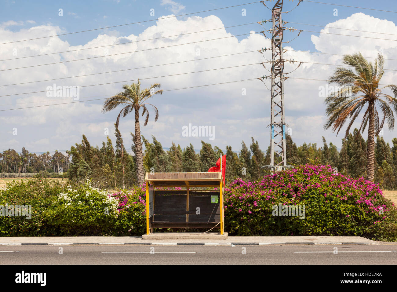 Bus stop shelter landscape hi-res stock photography and images - Alamy