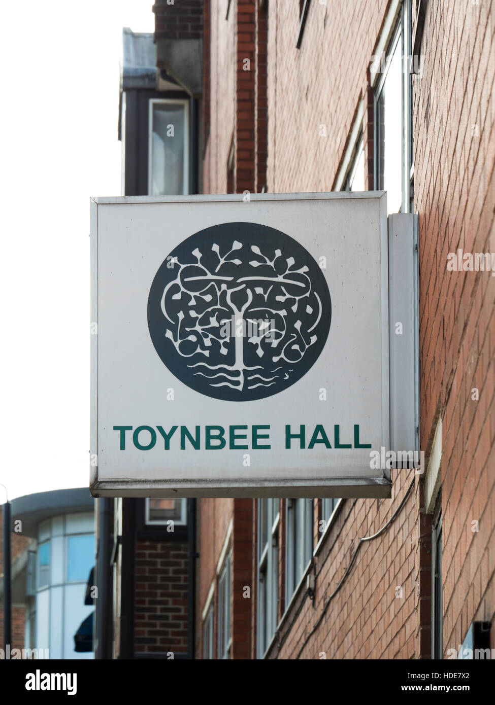 Toynbee Hall Logo