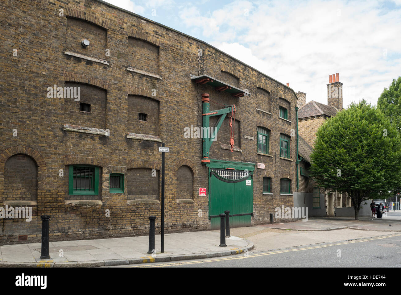 Row end hi-res stock photography and images - Alamy