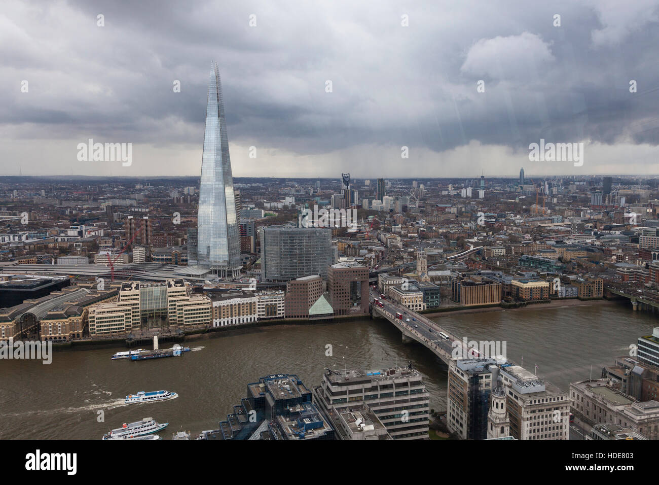 The shard street view hi-res stock photography and images - Alamy