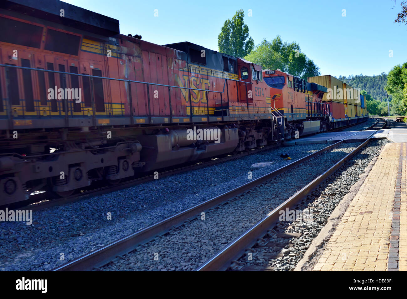 Bnsf diesel locomotive hi-res stock photography and images - Alamy