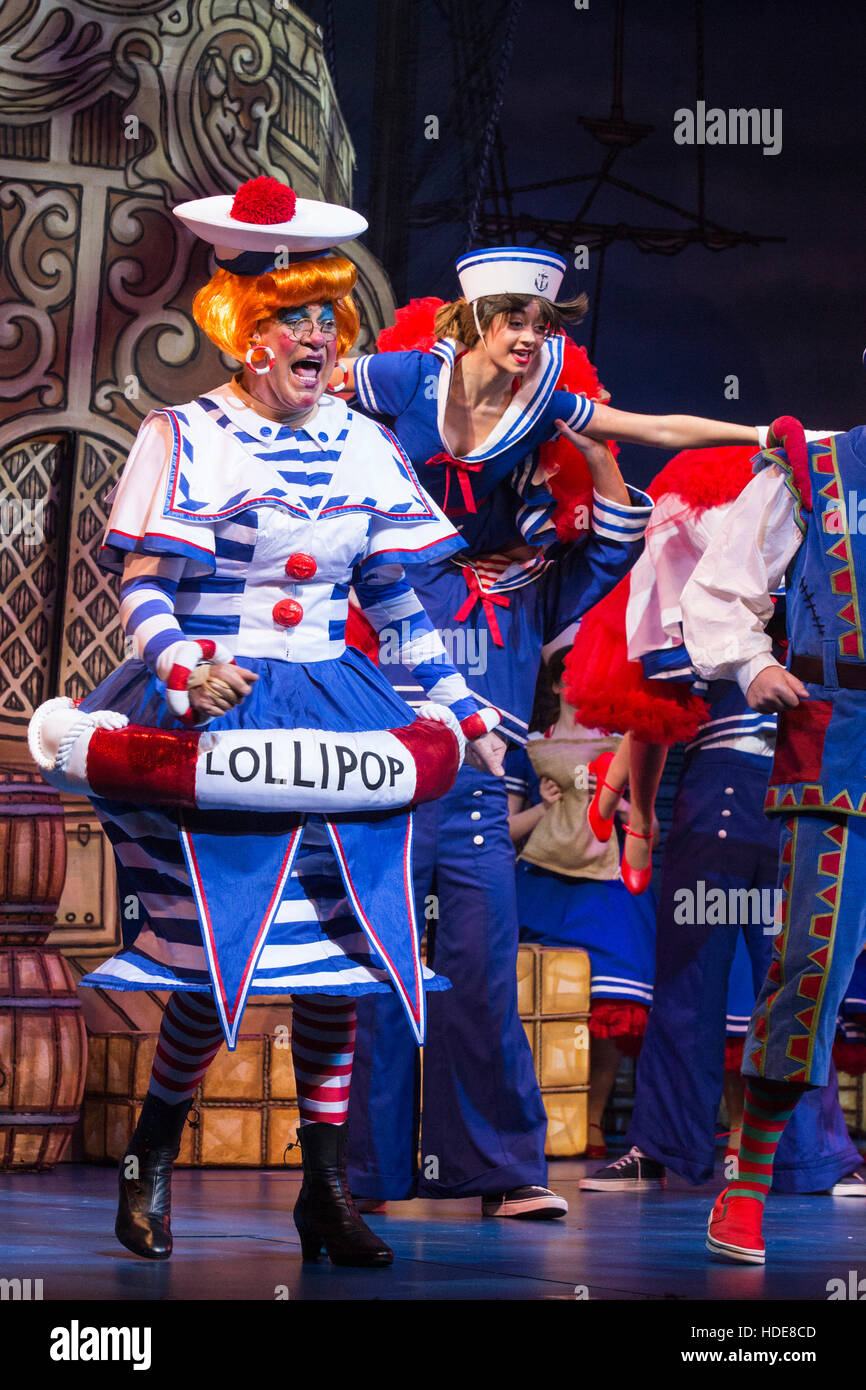 Dress rehearsal of the Christmas panto Dick Whittington at the New ...