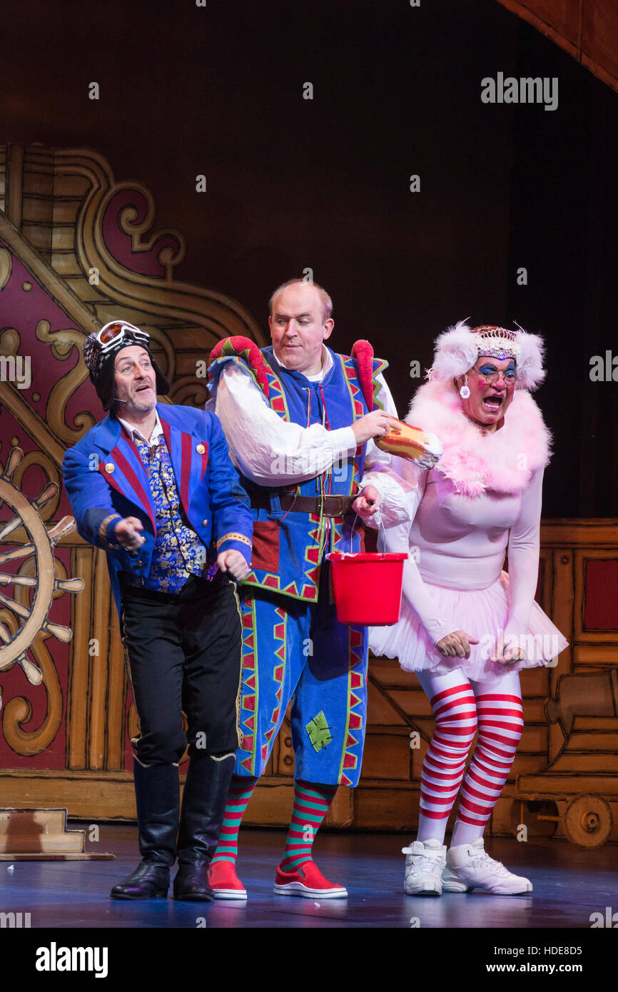 Dress rehearsal of the Christmas panto Dick Whittington at the New ...