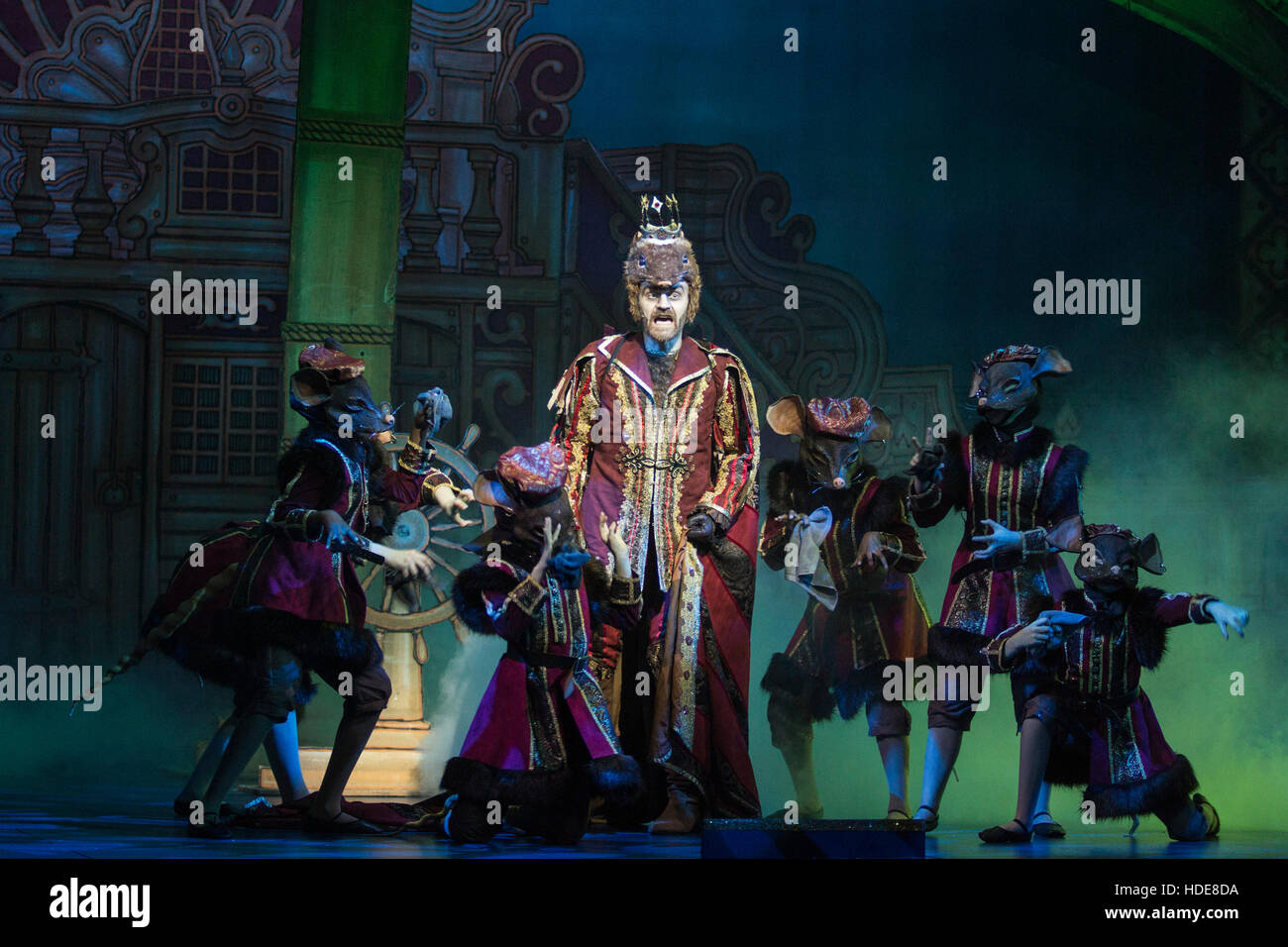 Dress rehearsal of the Christmas panto Dick Whittington at the New ...