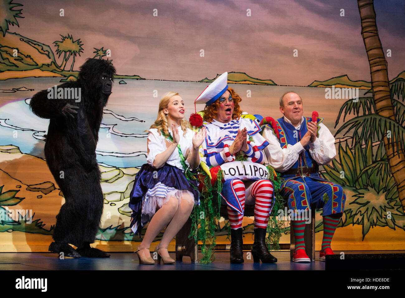 Dress rehearsal of the Christmas panto Dick Whittington at the New ...