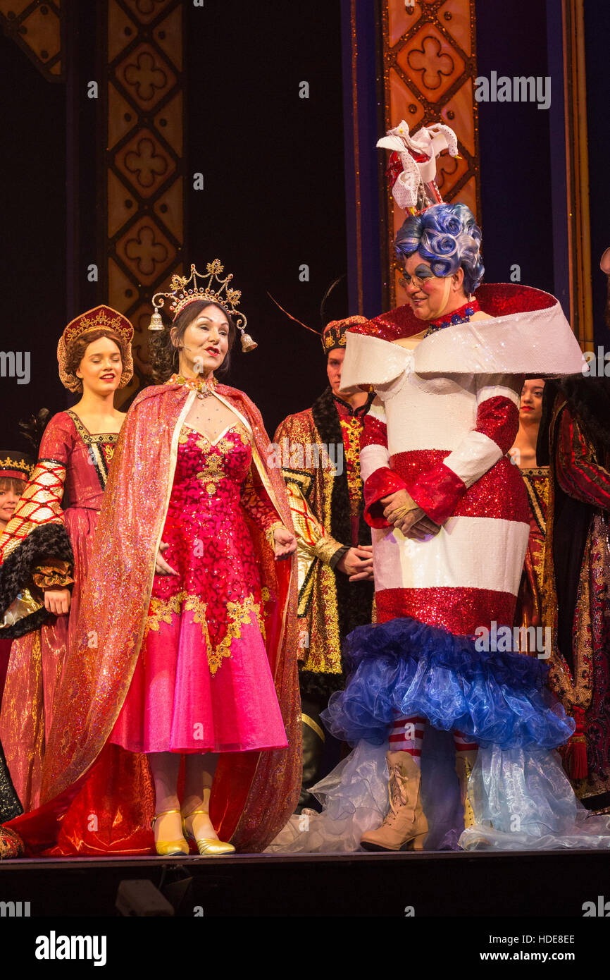 Dress rehearsal of the Christmas panto Dick Whittington at the New ...