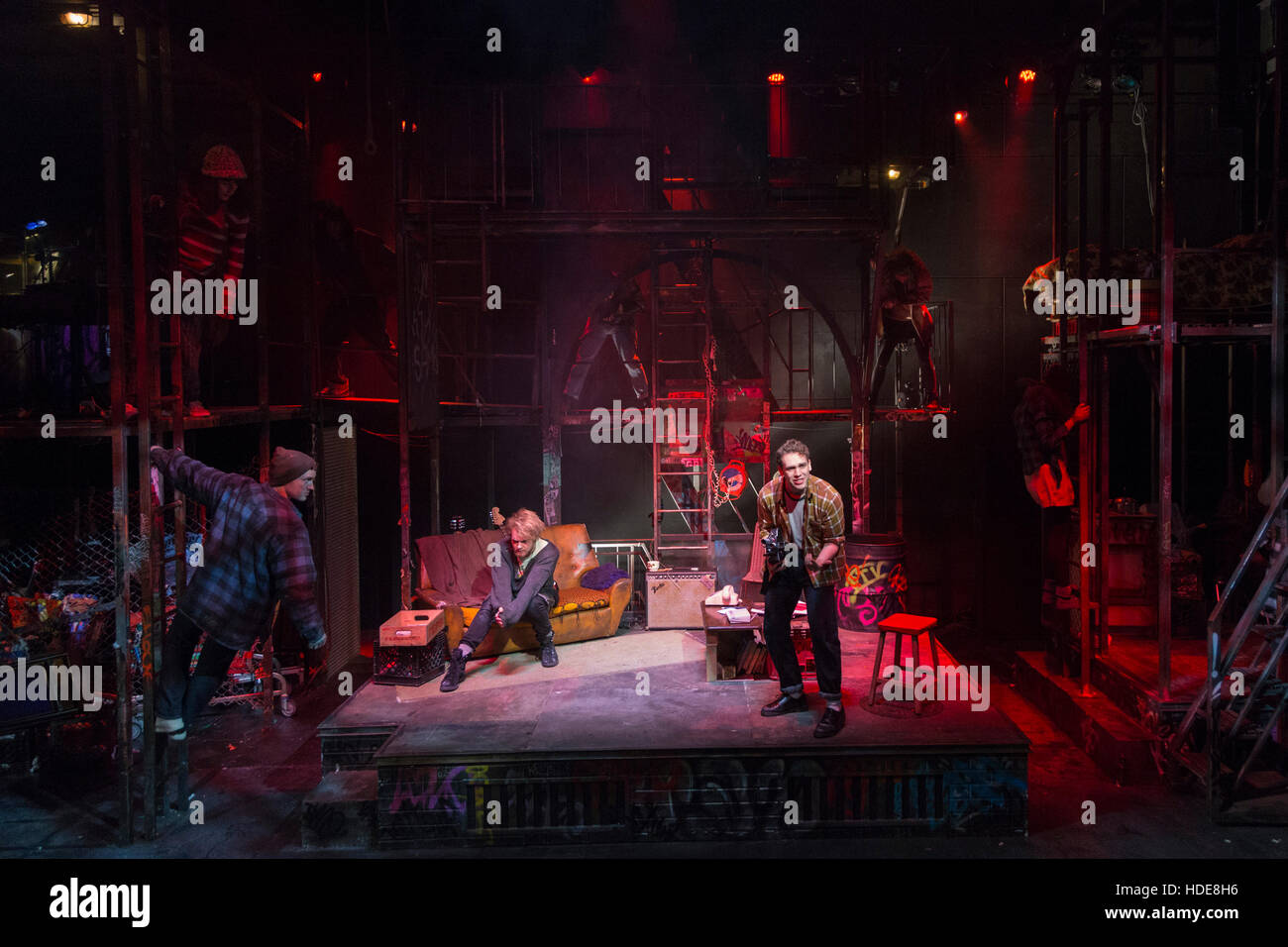 Actors on stage at the guthrie hi-res stock photography and images - Alamy