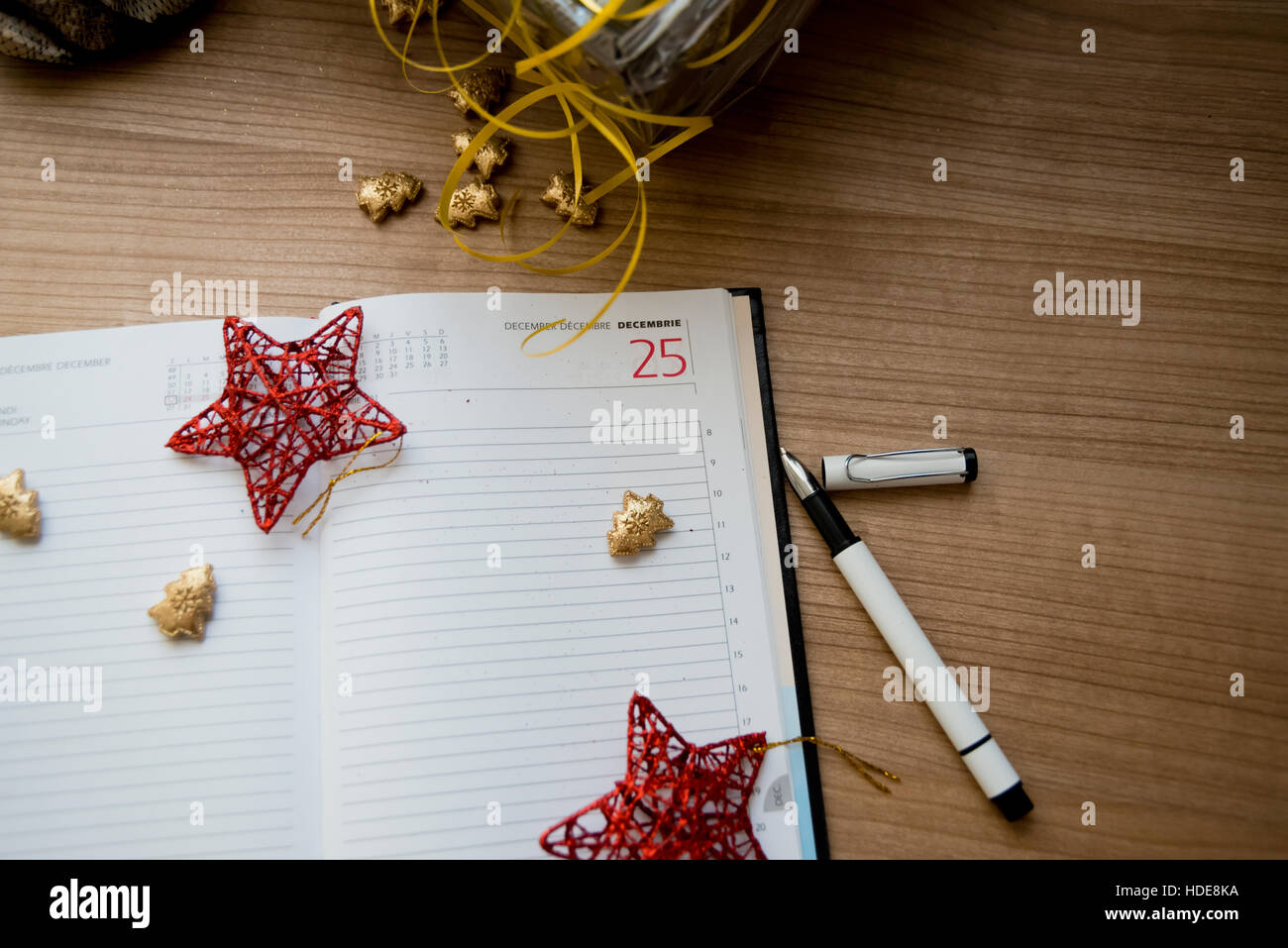 December 25 calendar page hi-res stock photography and images - Alamy