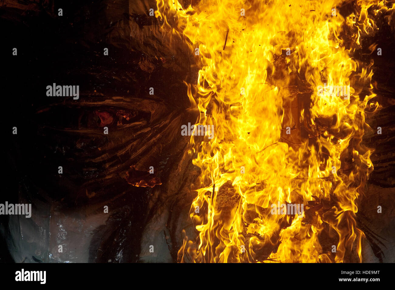Manila, Philippines. 10th Dec, 2016. The burning effigy of former ...