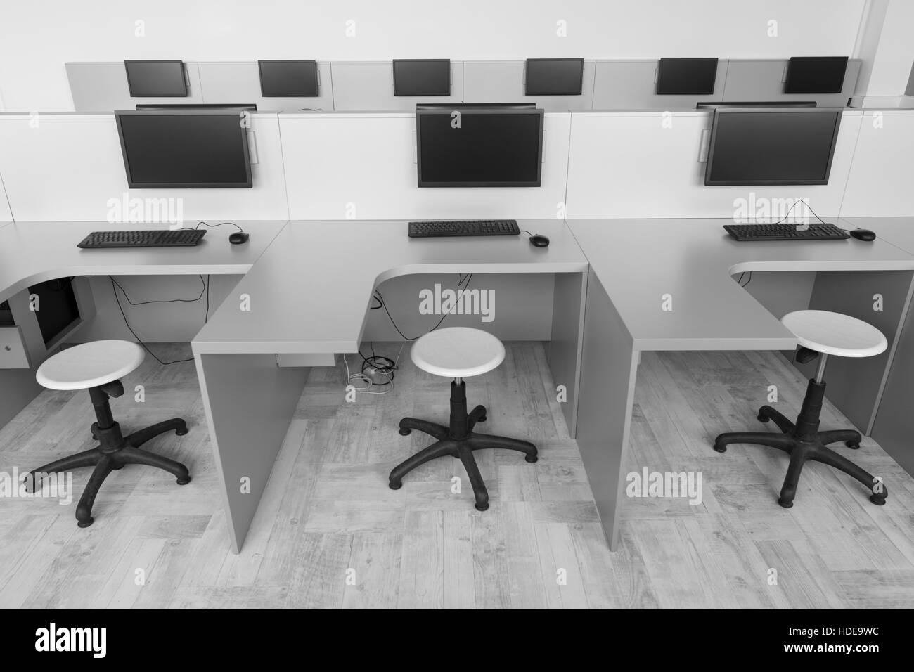 Computers classroom Black and White Stock Photos & Images - Alamy