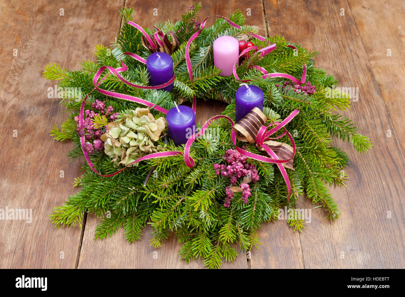 Advent wreath hi-res stock photography and images - Alamy