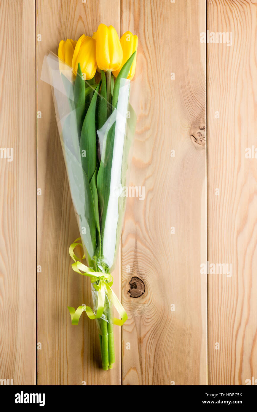 On wooden boards hi-res stock photography and images - Alamy