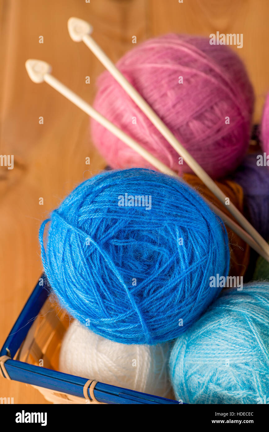 Plastic string craft hi-res stock photography and images - Alamy