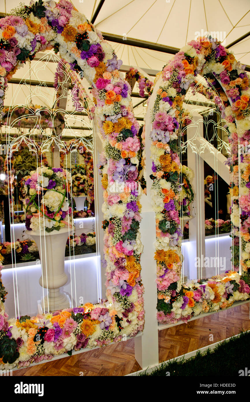Chelsea Flower Show 2016,Interflora Stand,Flower,Sculpture,Garden ...