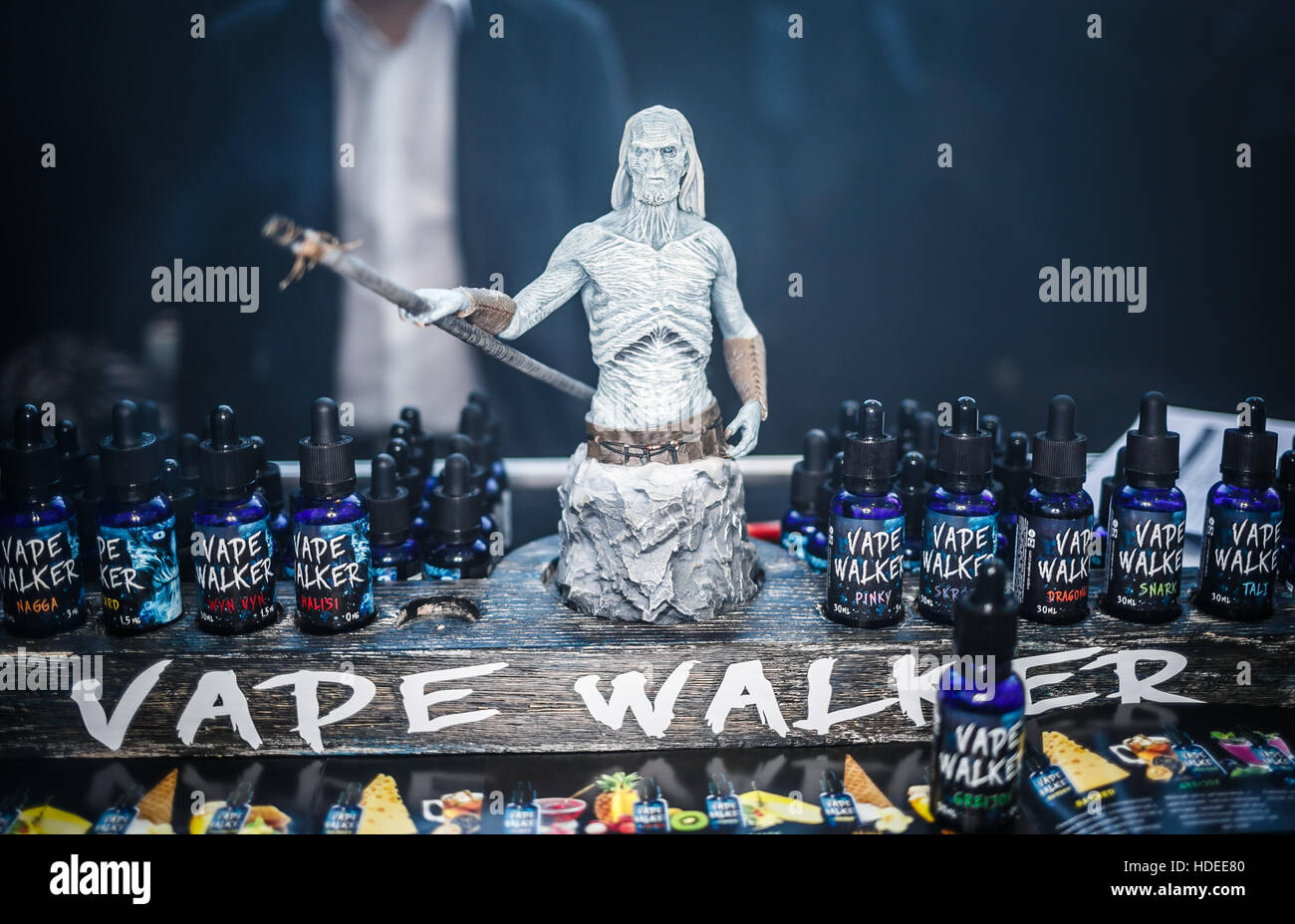 2016 electronic entertainment expo hi-res stock photography and images ...