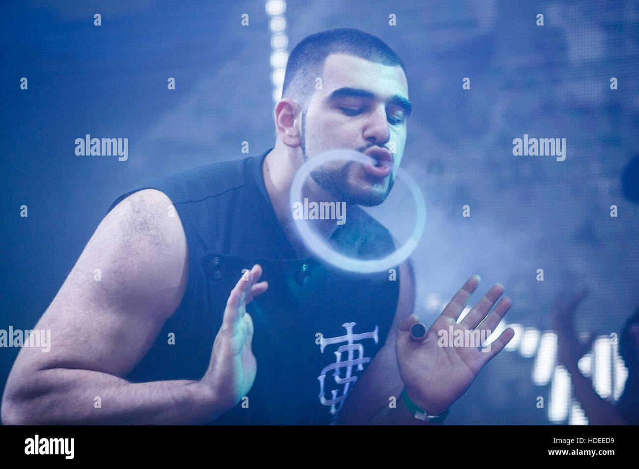 Vaping on stage hi-res stock photography and images - Alamy