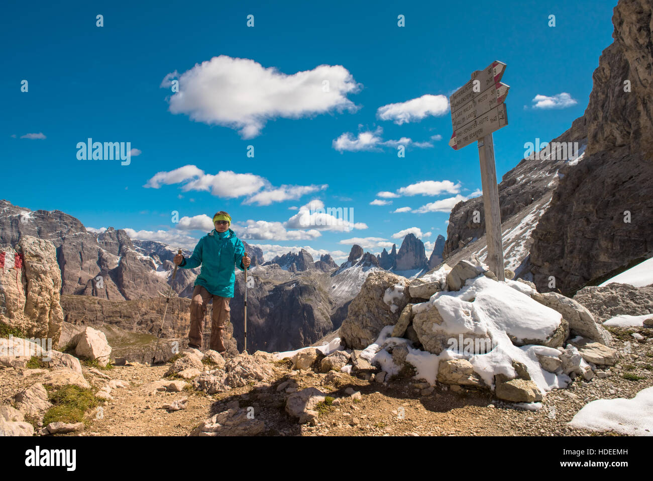 Mountain top view hi-res stock photography and images - Alamy