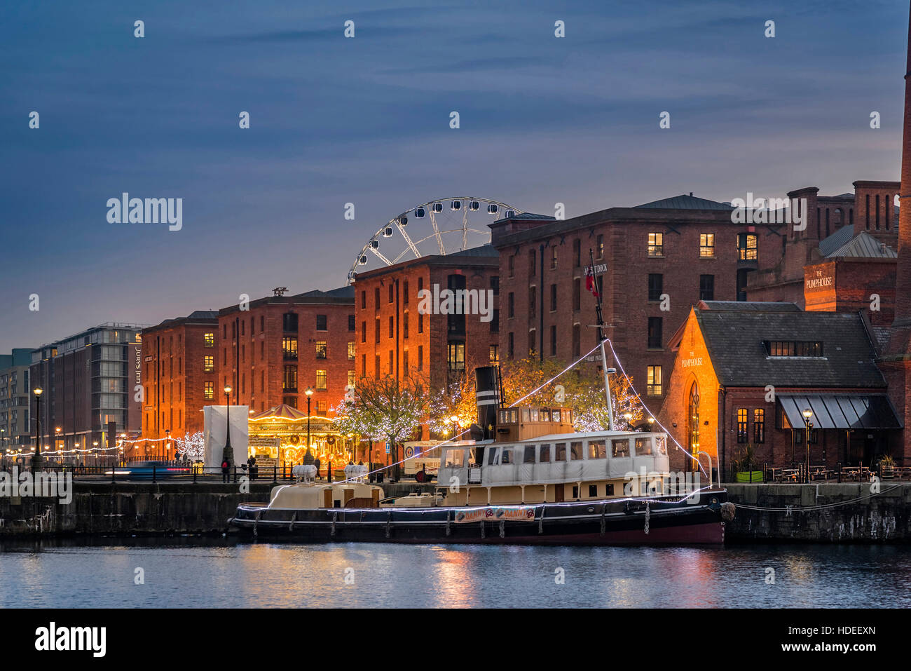 The Albert Dock complex buildings in the evening christmas lights with ...