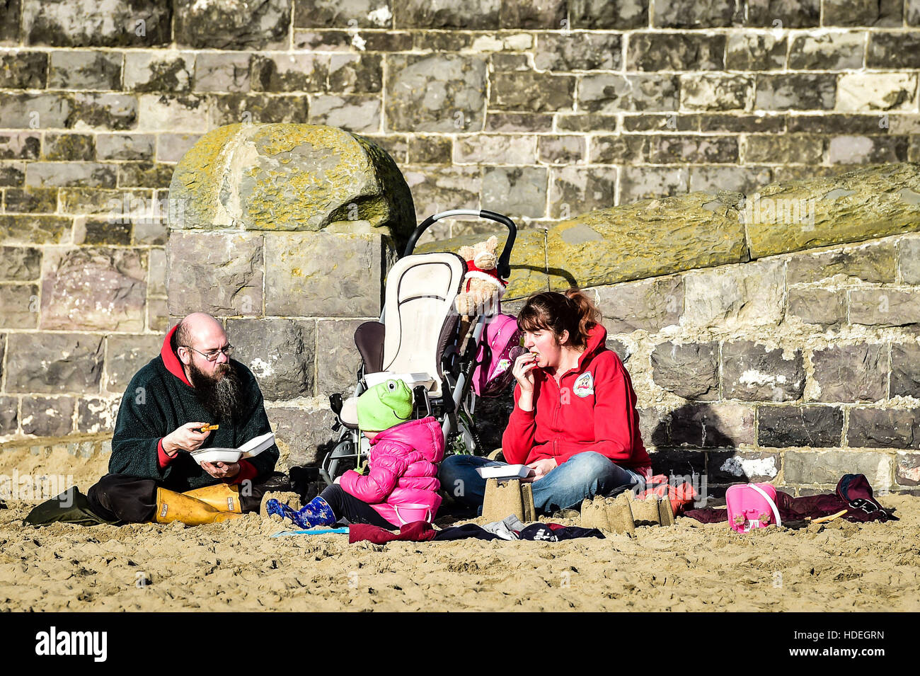 Barry island fish and chips hi-res stock photography and images - Alamy