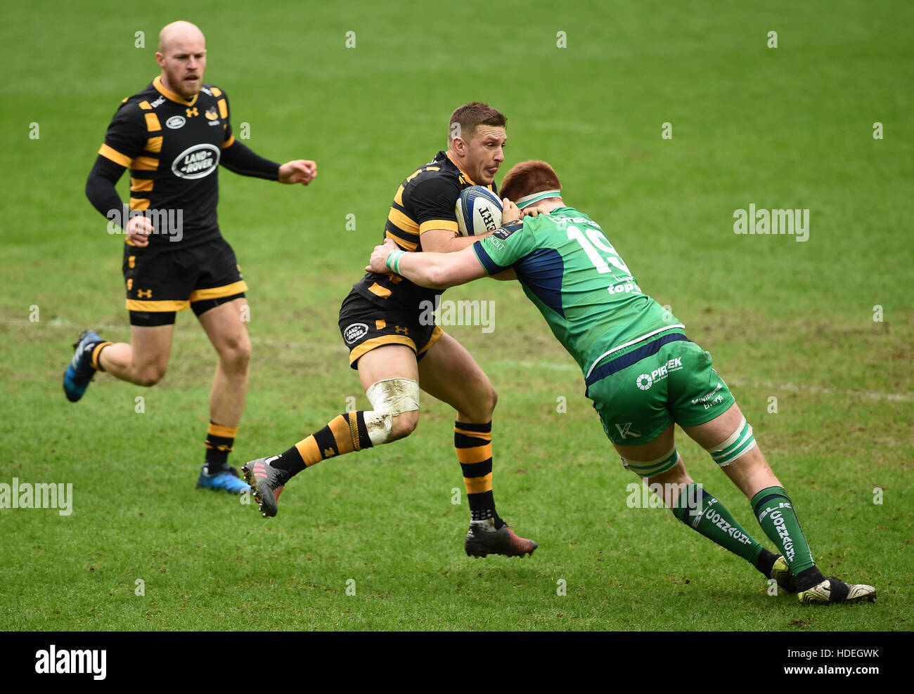 Wasps' Jimmy Gopperth is tackled by Connacht Rugby's Sean O'Brien ...