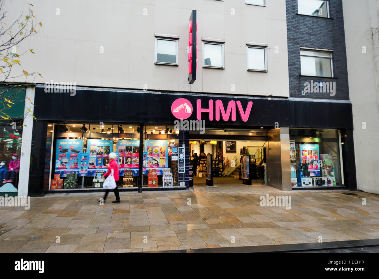 Hmv store hi-res stock photography and images - Alamy
