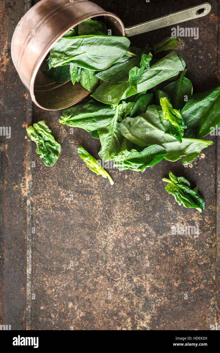 Spinach hi-res stock photography and images - Alamy