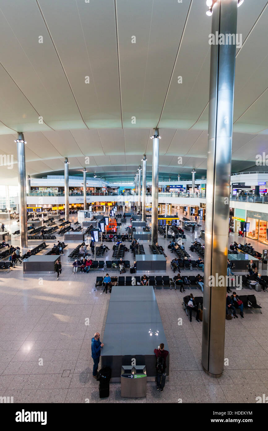London, Heathrow airport, Terminal 2. Departure lounge interior ...