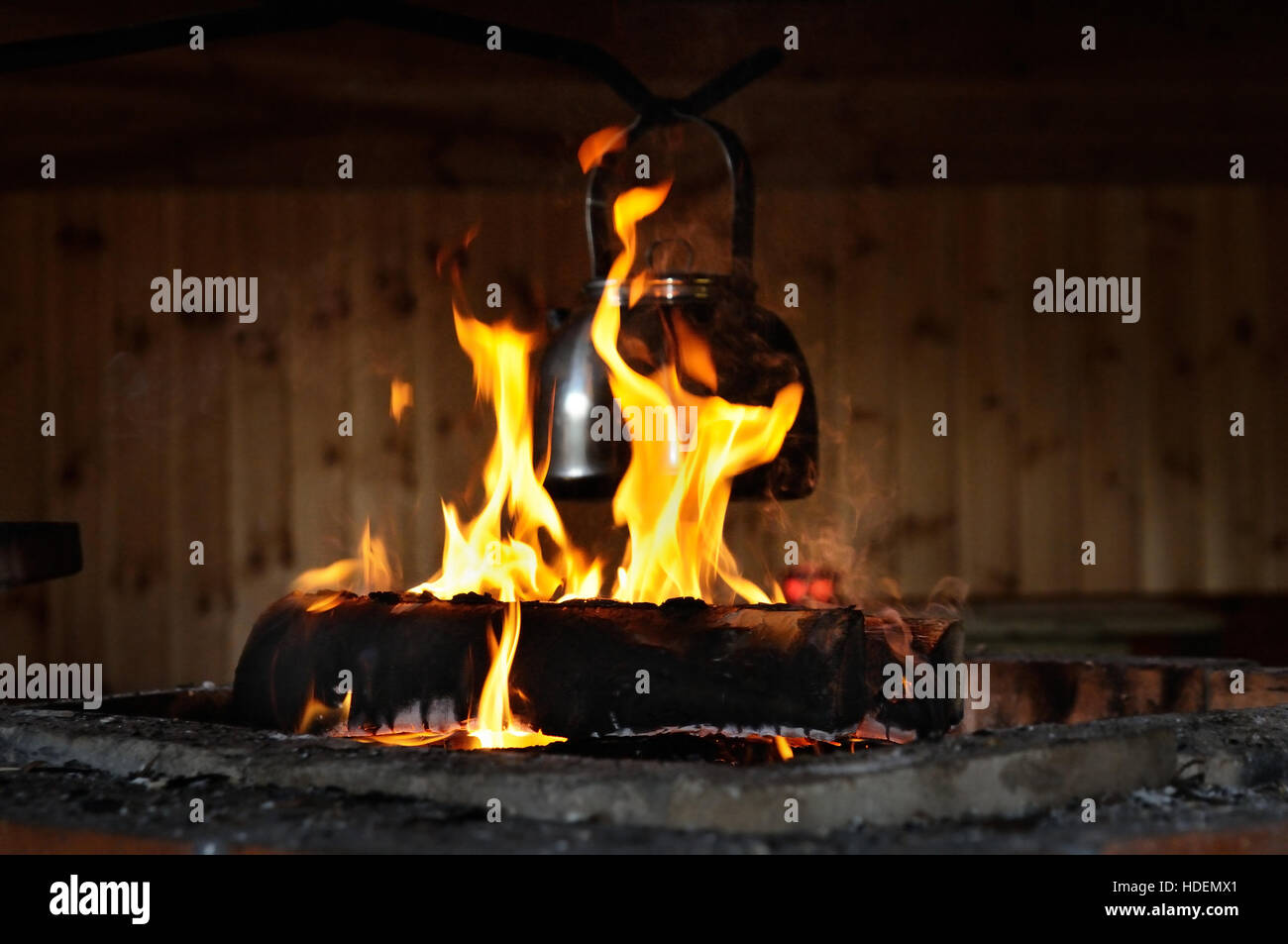 Tea pot fire hi-res stock photography and images - Alamy