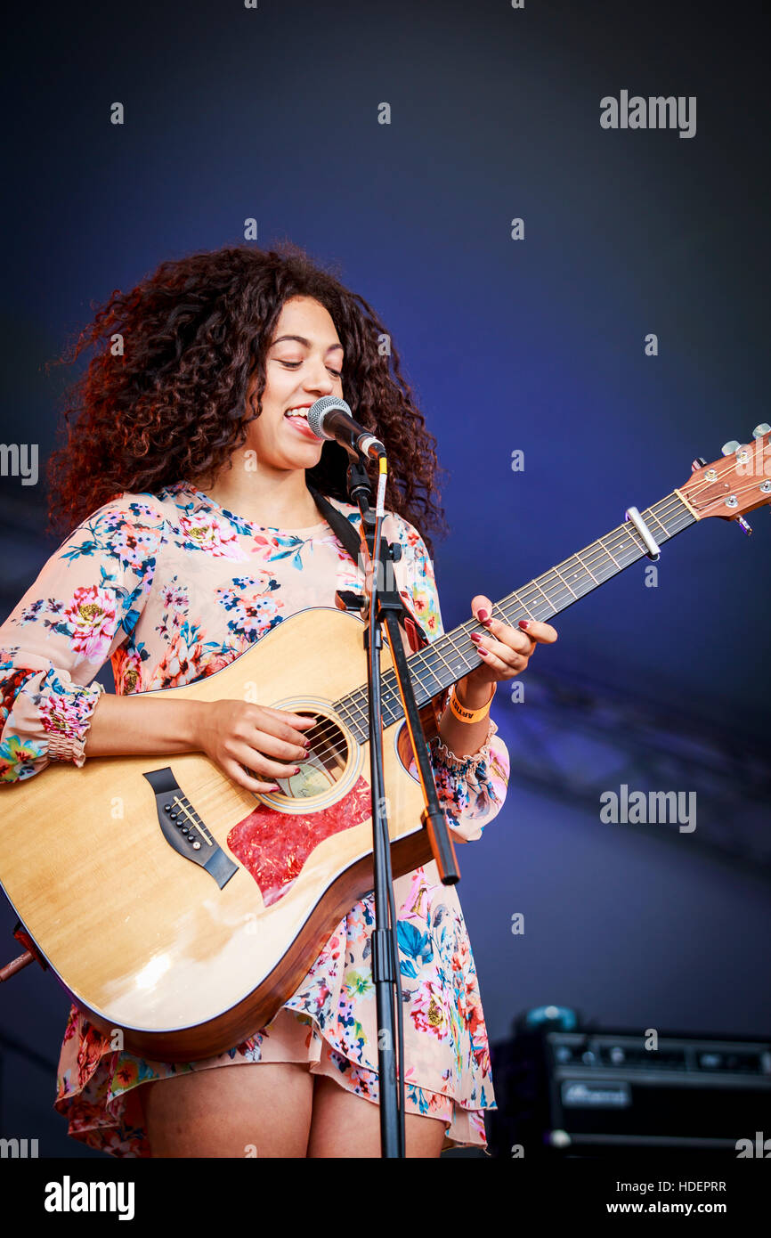 Mahalia burkmar hi-res stock photography and images - Alamy