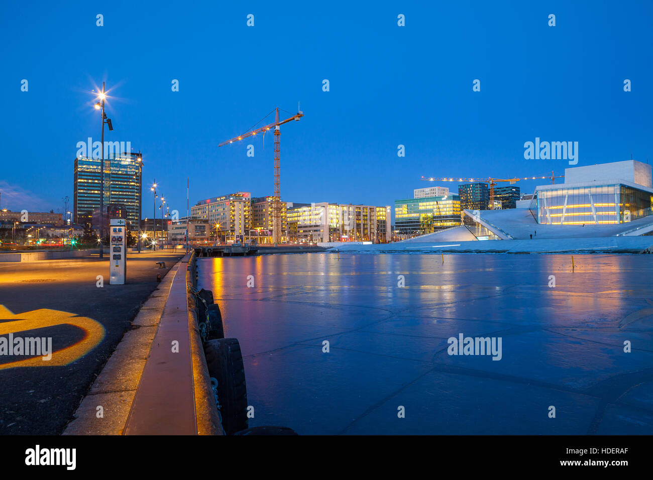 Night view of opera house hi-res stock photography and images - Alamy