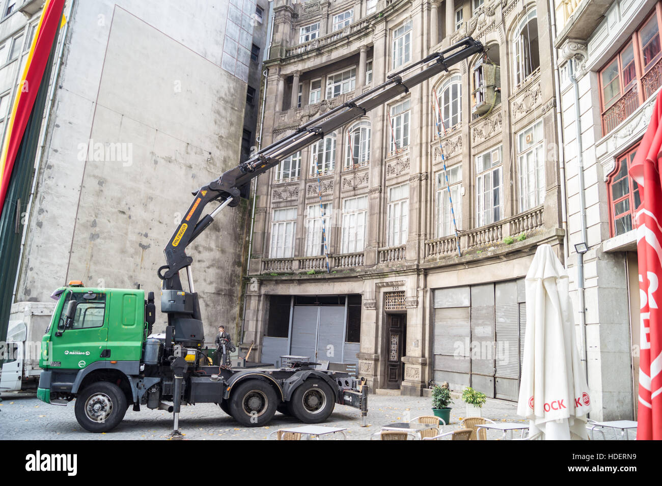 Garrett crane hi-res stock photography and images - Alamy