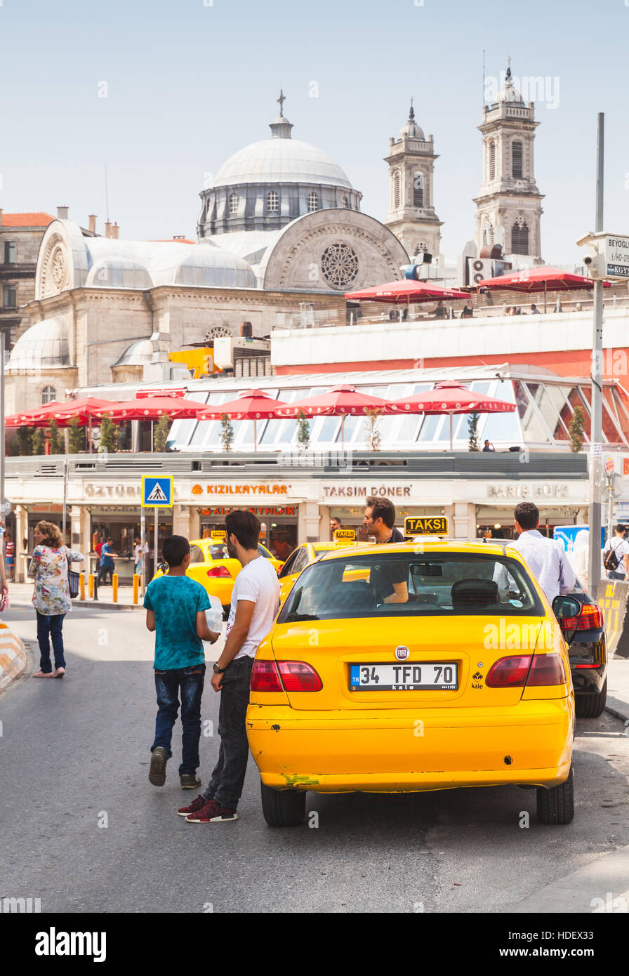 Taxi drivers turkey hi-res stock photography and images - Alamy