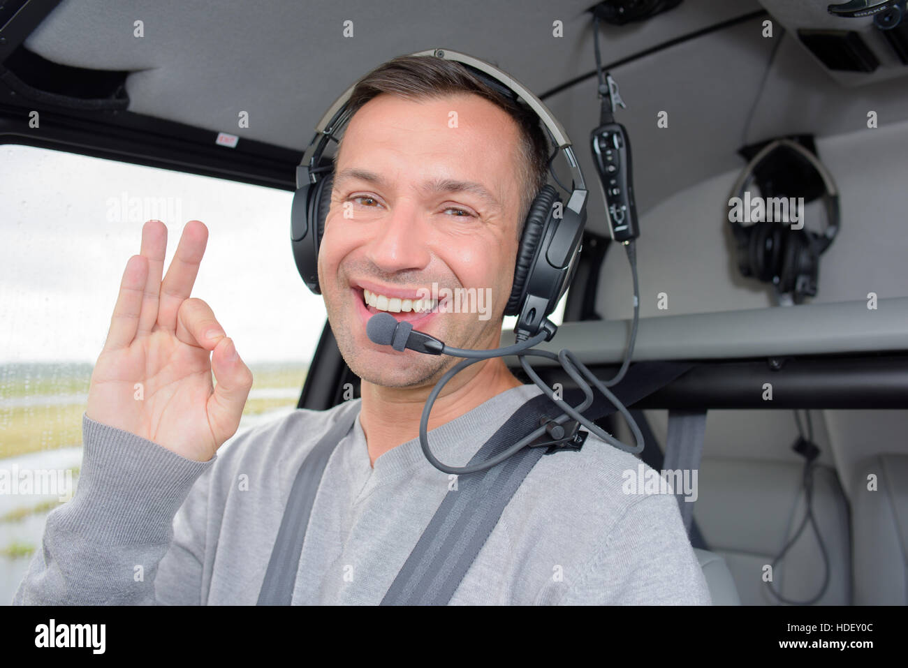 Positive hand hi-res stock photography and images - Alamy