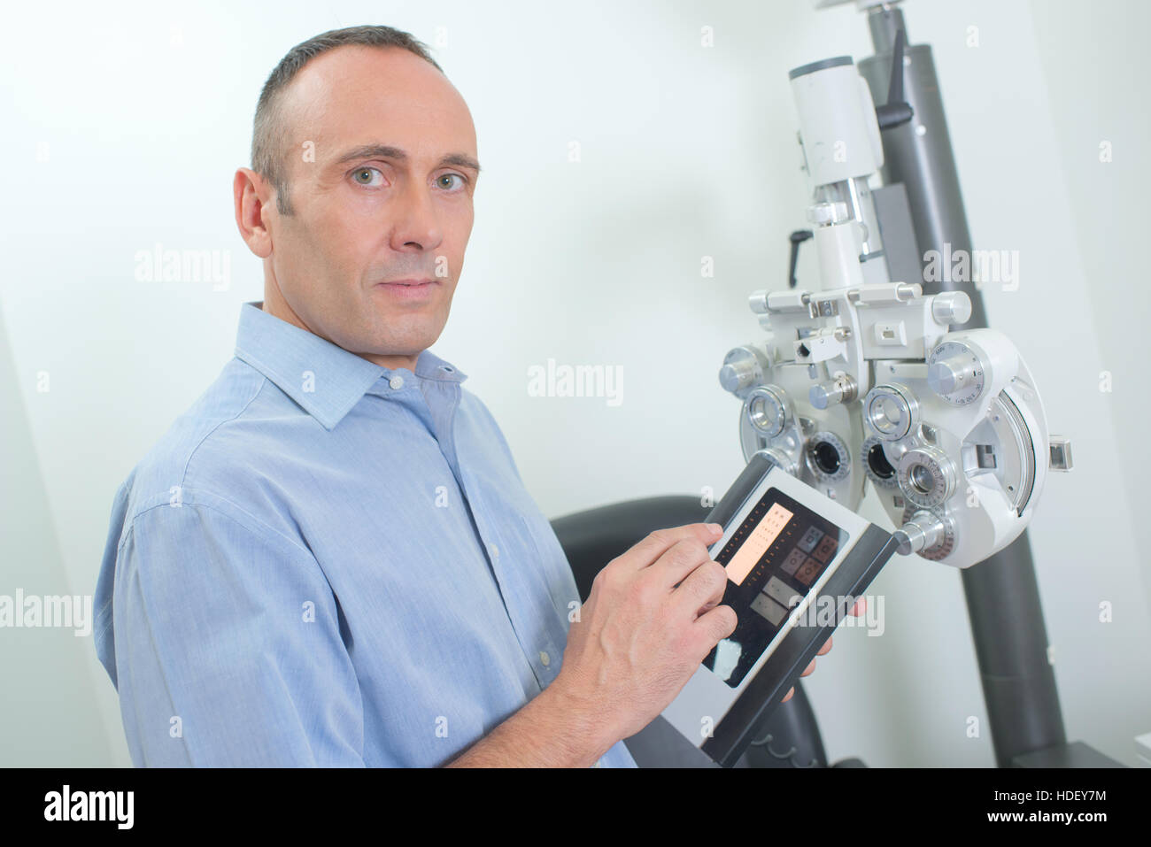 Optometry equipment hi-res stock photography and images - Alamy
