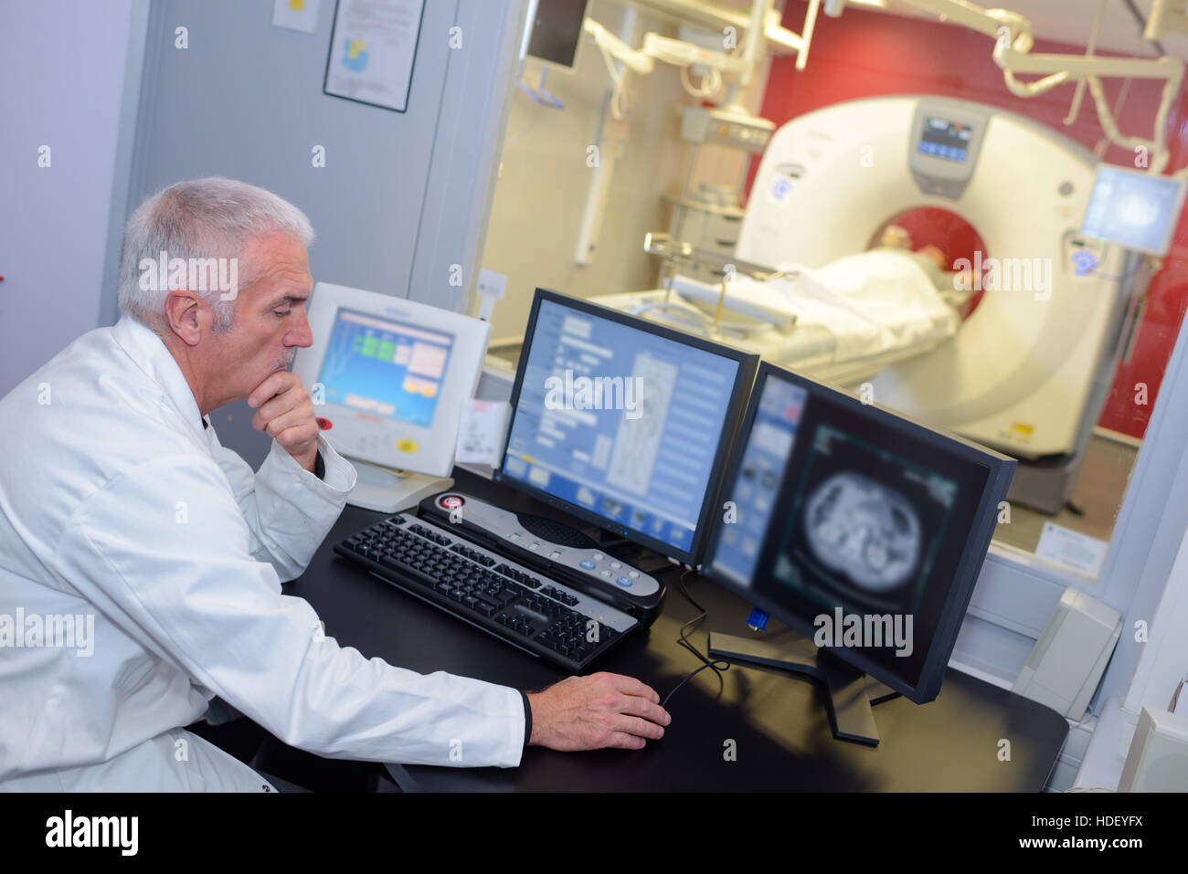 monitoring the MRI Stock Photo - Alamy