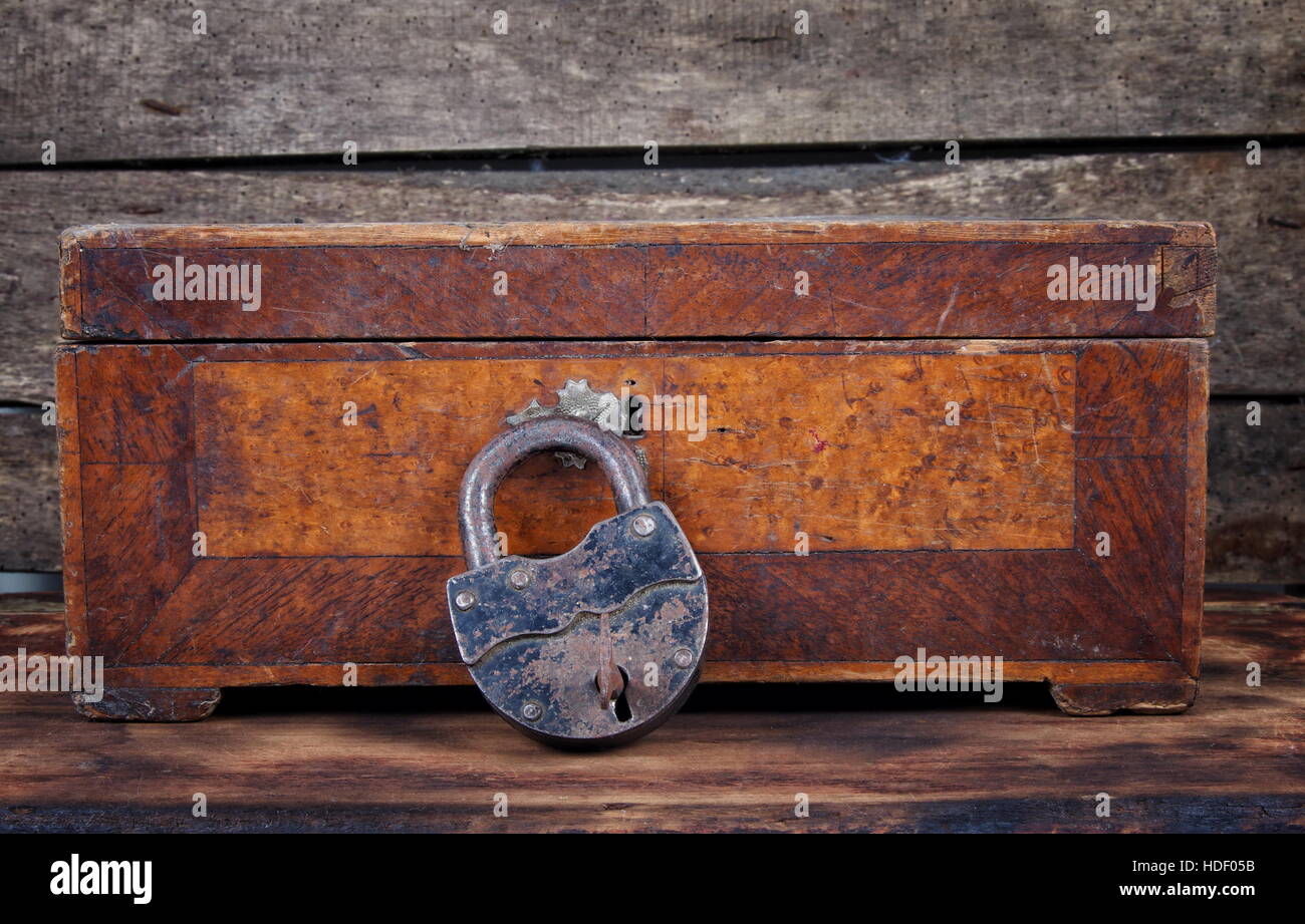 vintage box chest closeup Stock Photo - Alamy