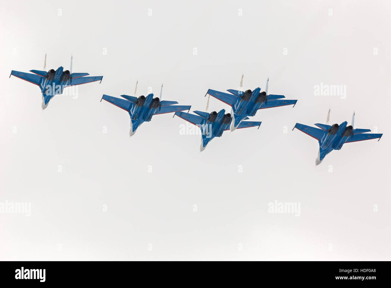 Fighter Sukhoi Su-27 in airshow Russian Knights Stock Photo - Alamy