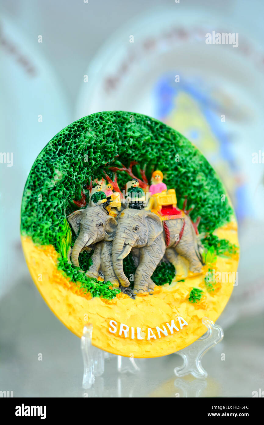 Kandy sri lanka sri lankan souvenirs hi-res stock photography and ...