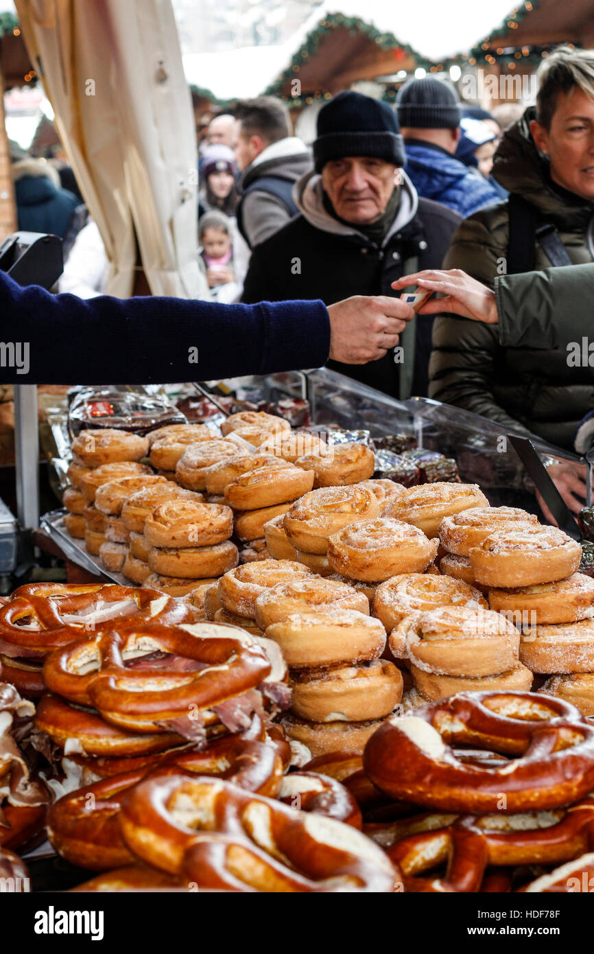 People in a Christmas market in Torino, Italy Stock Photo - Alamy