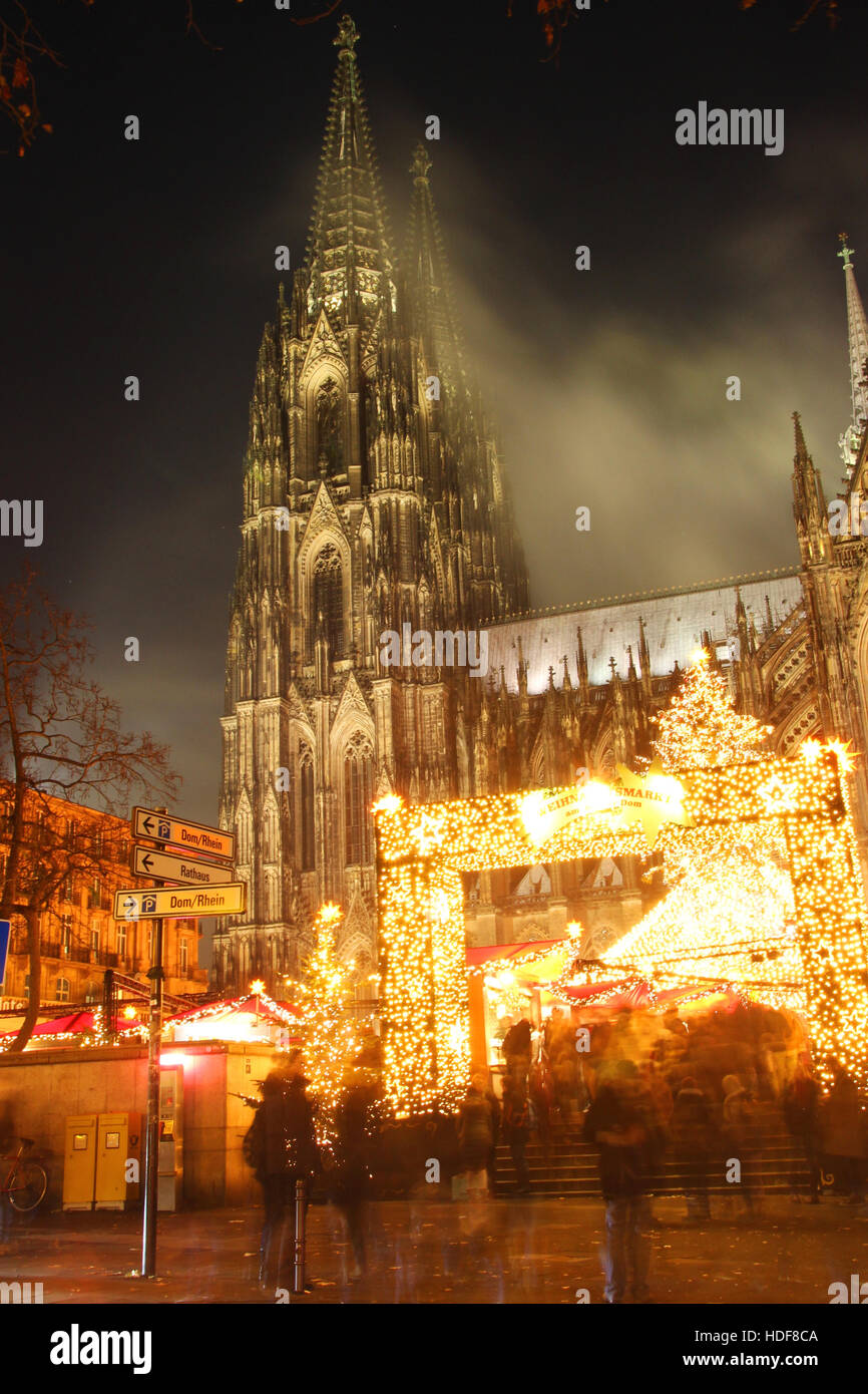 Cologne Christmas Market Stock Photo - Alamy