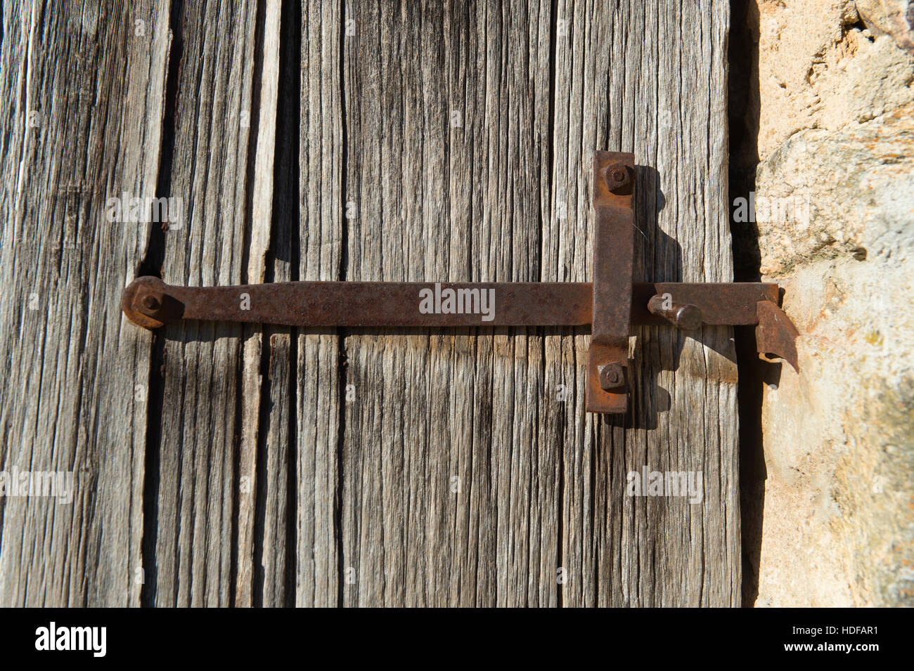 Rusty door handle on barn wood Stock Photo - Alamy